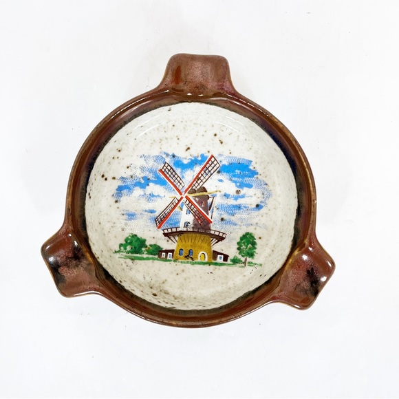 Other | Pottery Holland Dutch Windmill Ashtray Brown Cream 5 Vintage ...